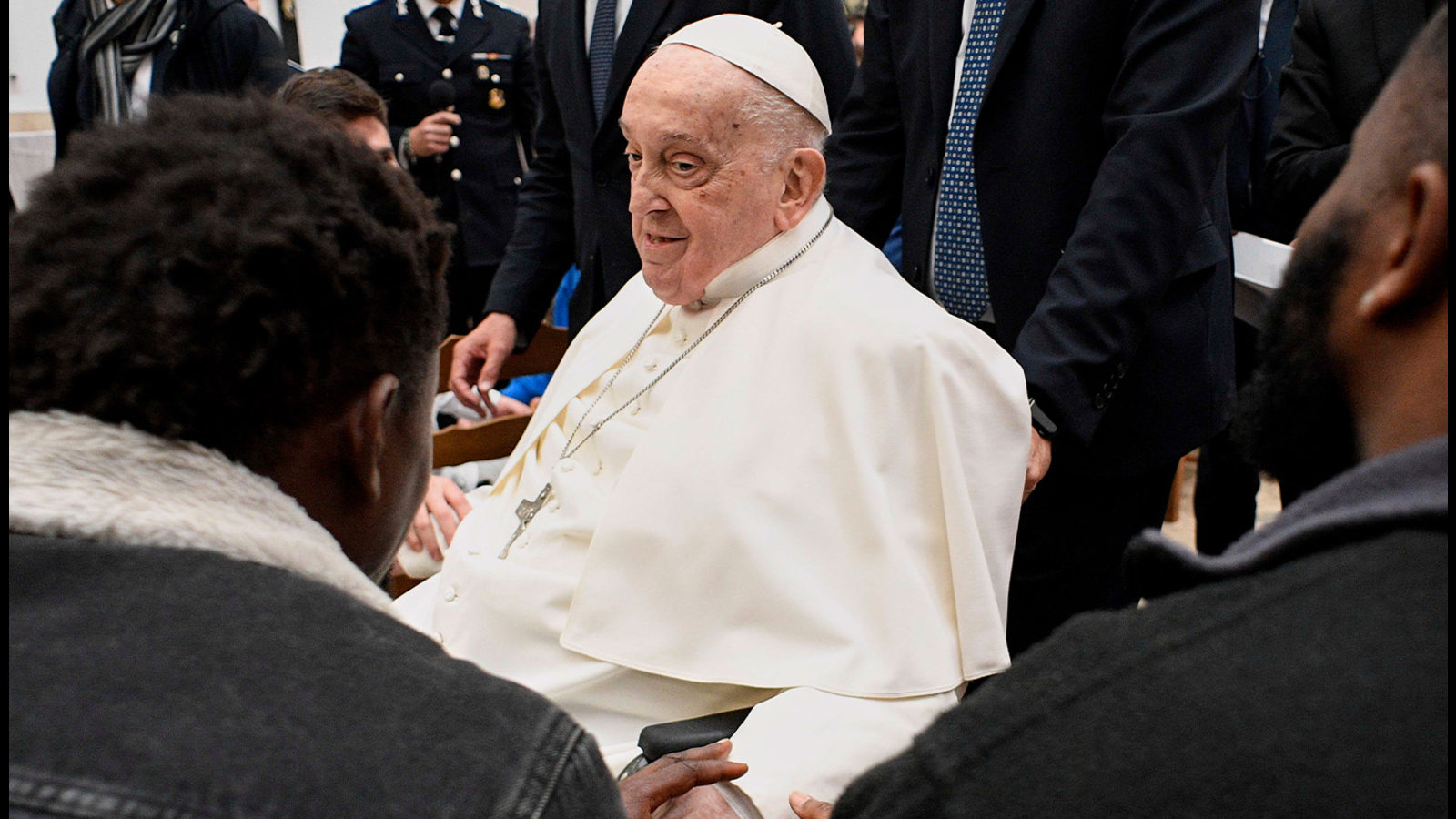 Pope Francis visits Roman prison after delegating some Holy Week duties ...