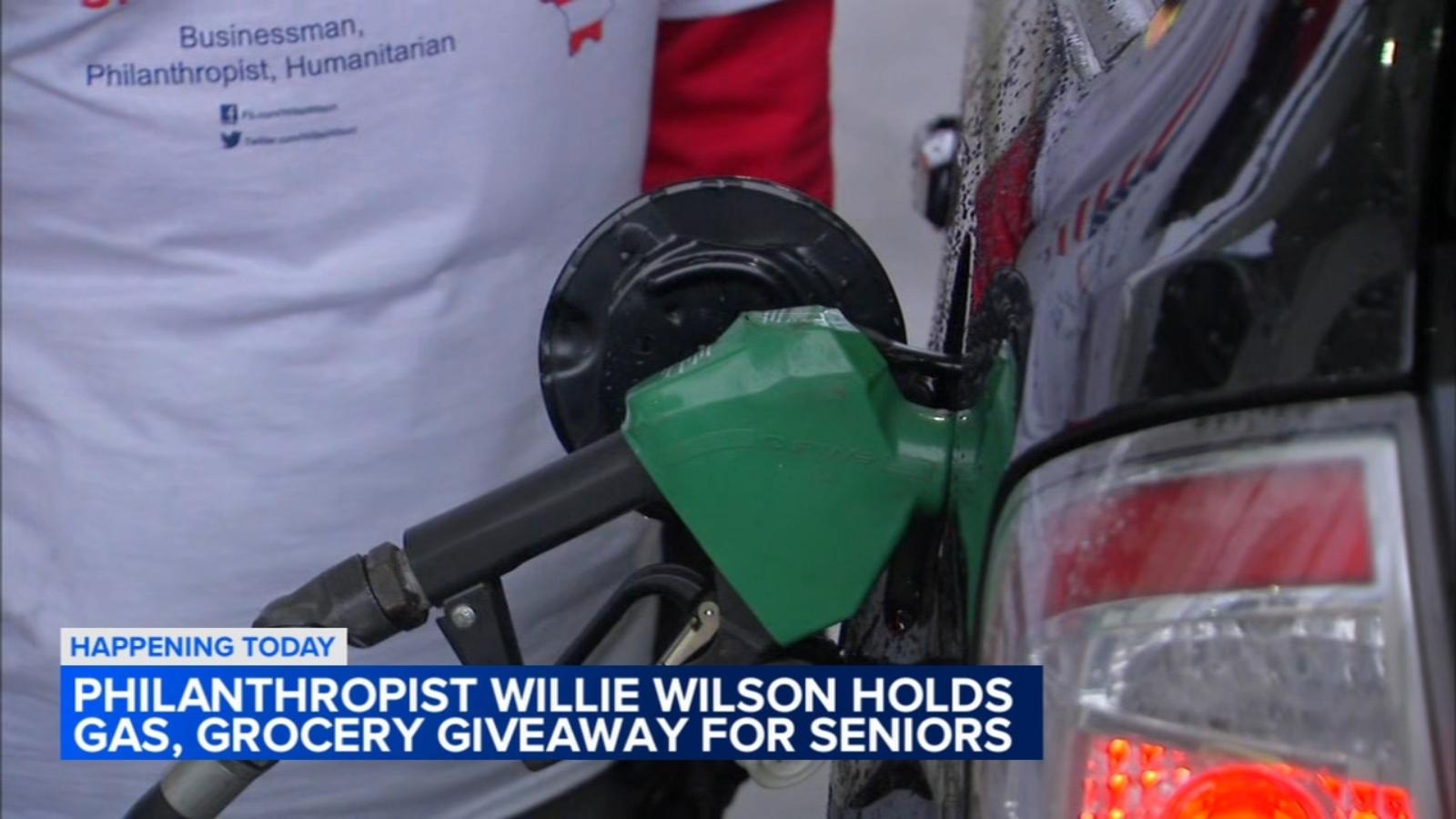 Chicago philanthropist and businessman Dr. Willie Wilson hosting ...