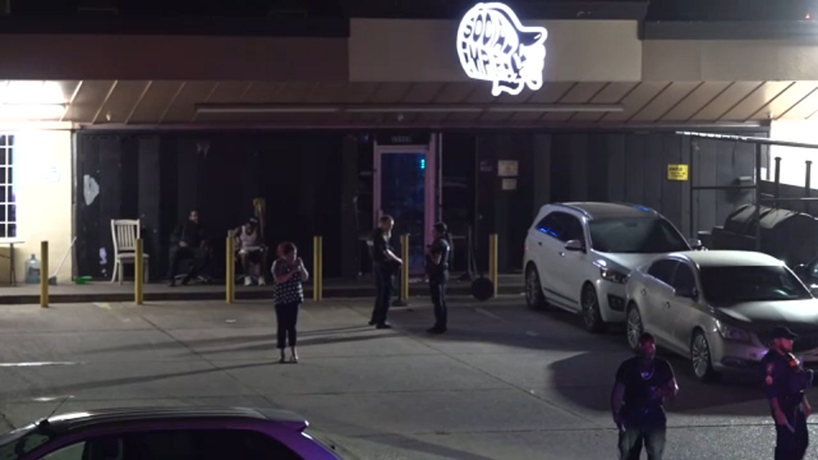 4 people injured in drive-by-shooting outside bar on Nyack Drive in ...