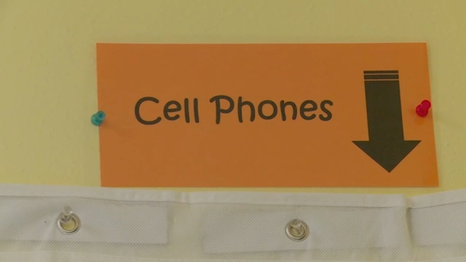 Cell phones in schools | WCPSS moves new cell phone policy forward but ...