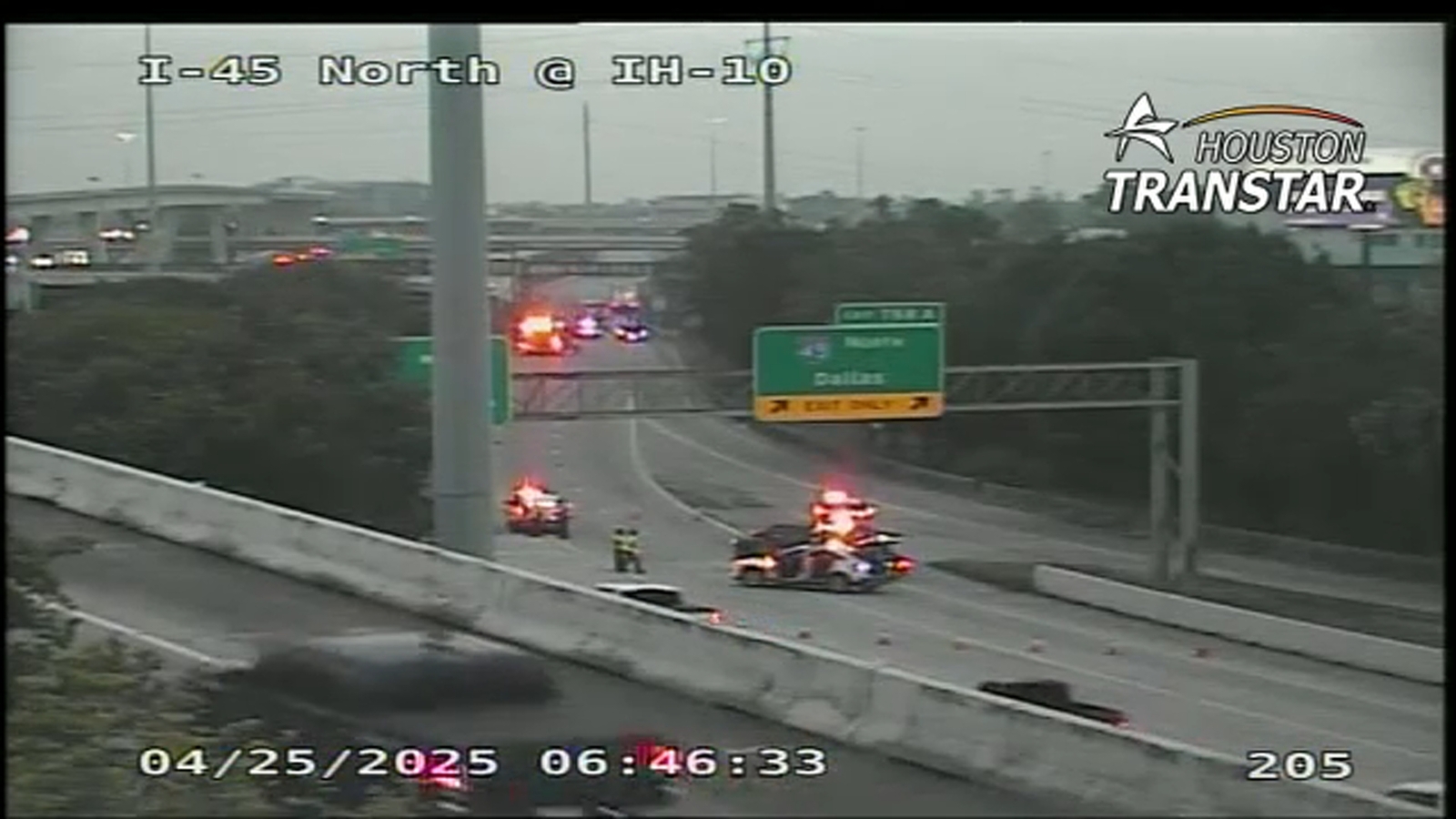 East Freeway traffic: Crash involving big rig and fire truck cleared on ...