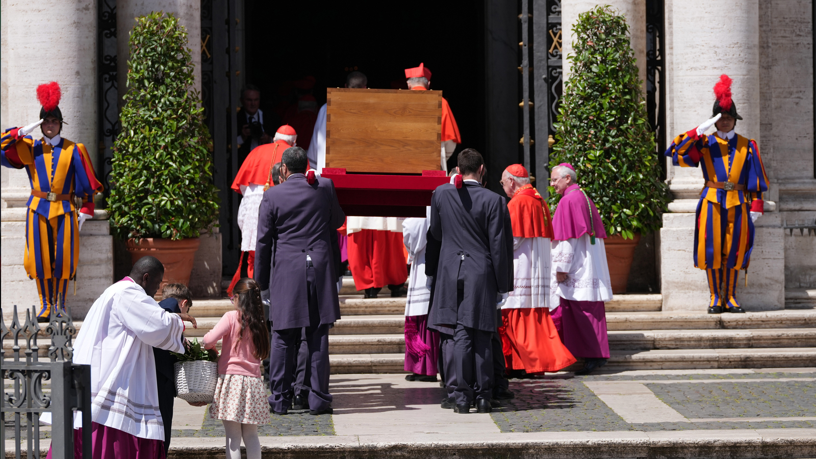 Pope Francis funeral updates from the Vatican: Pope laid to rest after ...