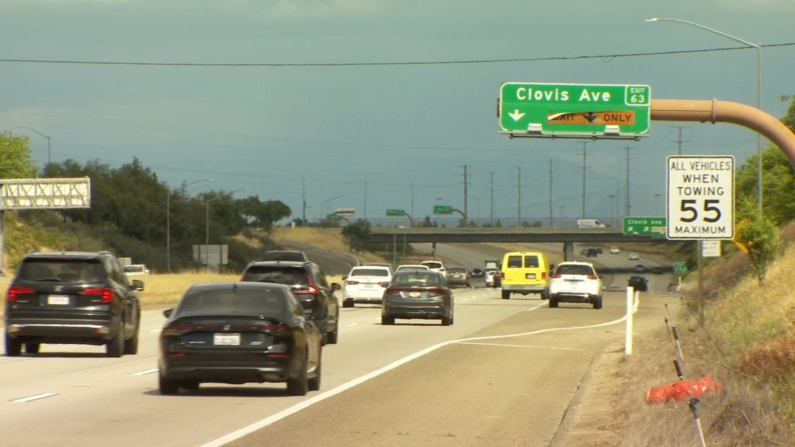 Man killed after high-speed chase ends in crash in Fresno County, CHP ...
