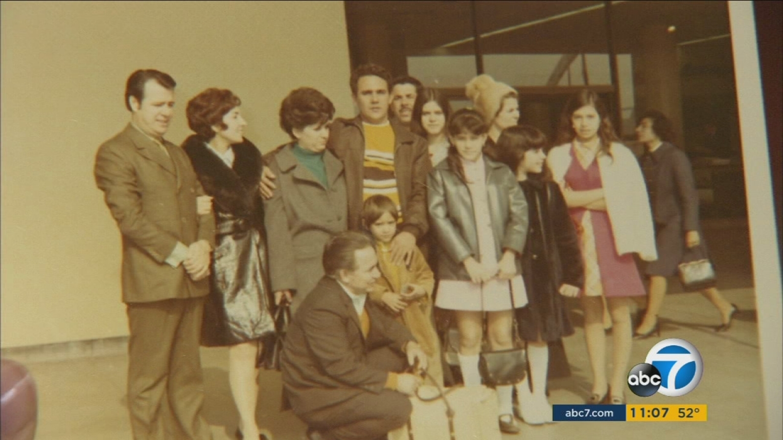 Abc7s Jovana Lara Shares Fathers Emotional Reaction To Fidel Castros Death Abc7 Los Angeles
