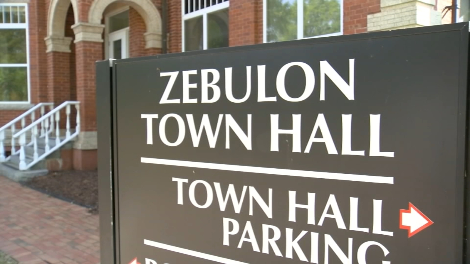 Zebulon residents press town leaders about slate of resignations, questions over governance ...