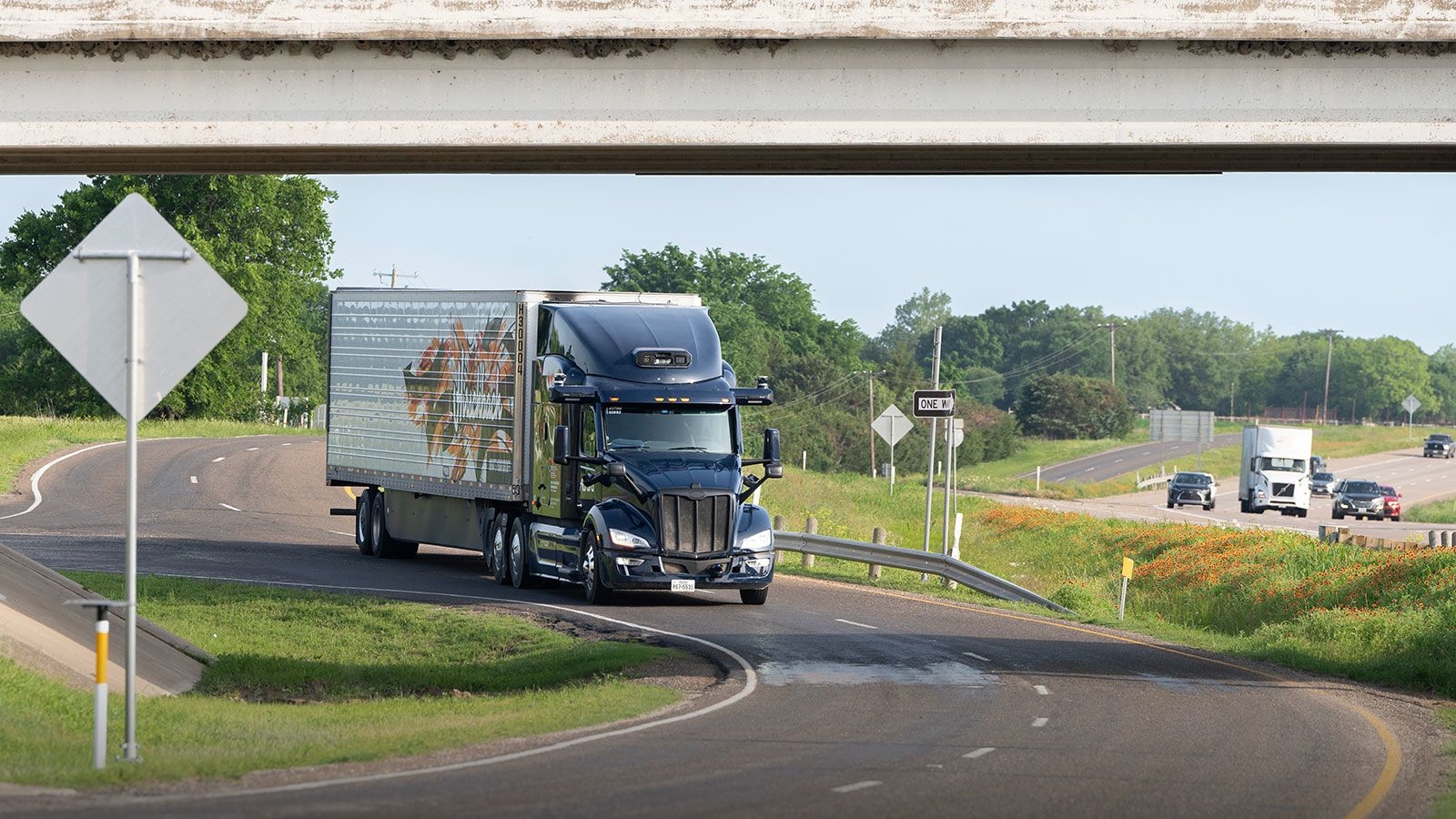 The first driverless semis have started running regular longhaul routes ...