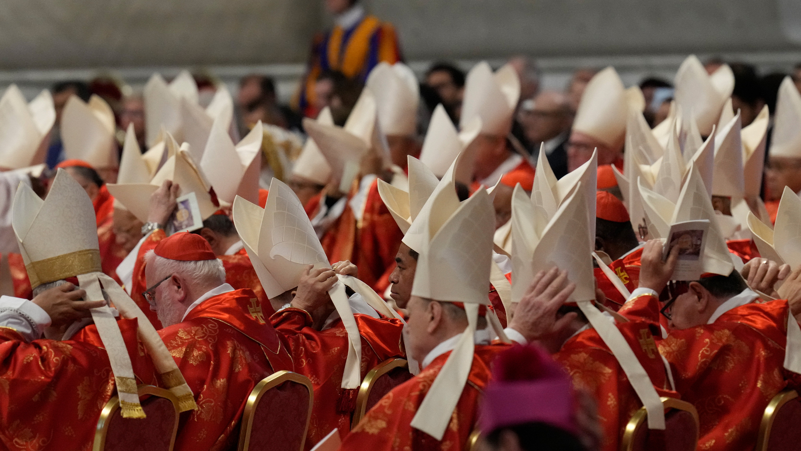 Cardinals take oath to ensure secrecy of conclave - ABC7 New York