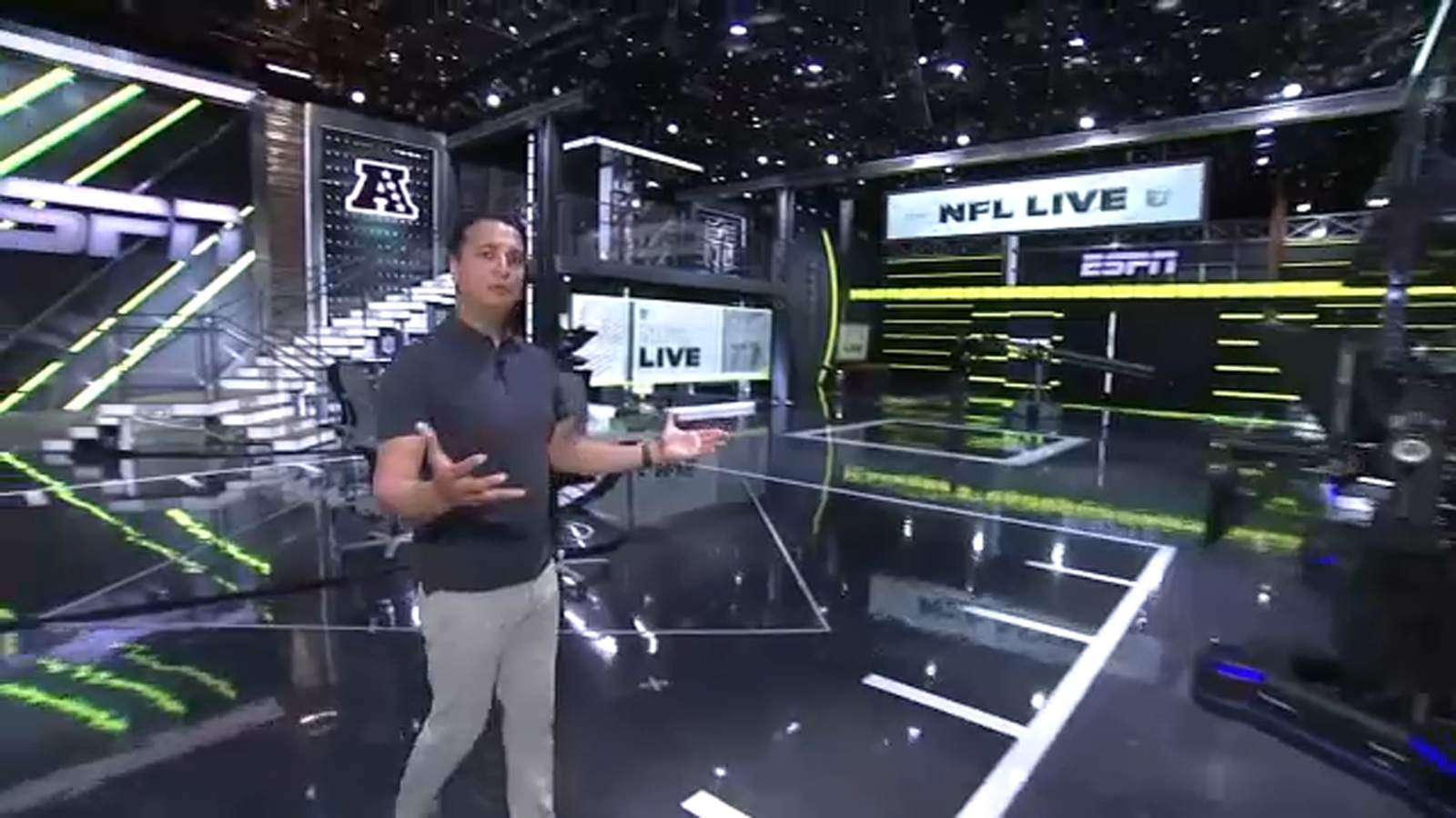 Go behind the scenes of ESPN with Kevin Negandhi - 6abc Philadelphia