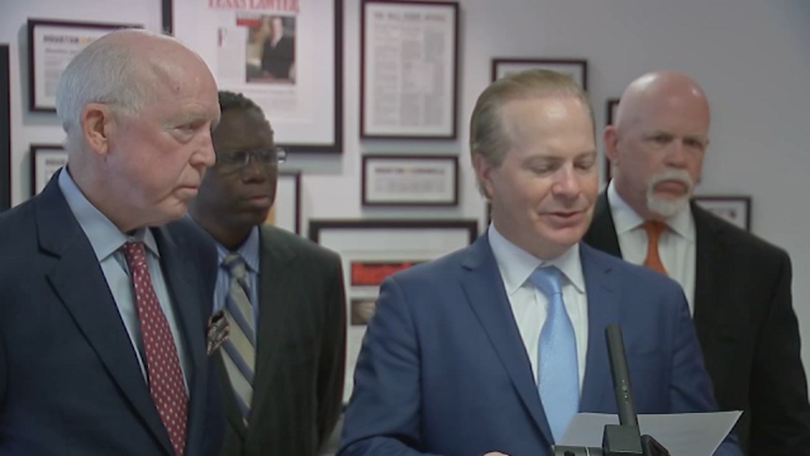 Attorney wants civil case against GOP mega-donor Steven Hotze to move ...