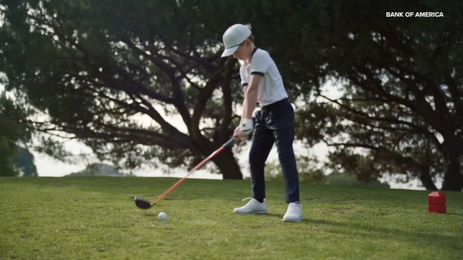 Summer program helping young kids afford to play golf - ABC7 Chicago