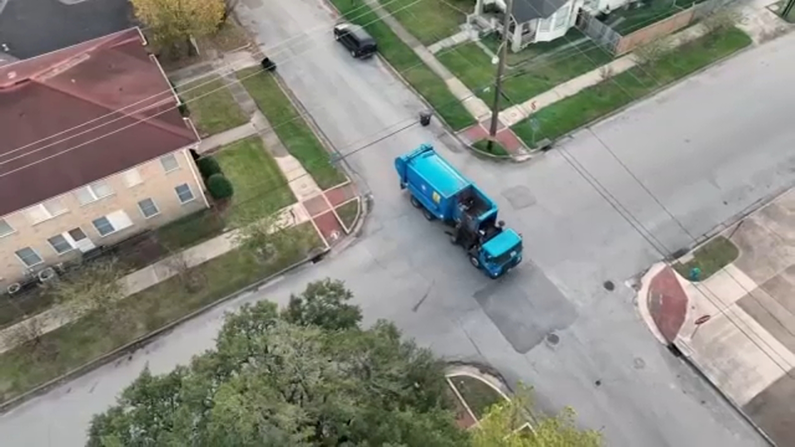 Houston solid waste employees work 5-day weeks again after complaints ...