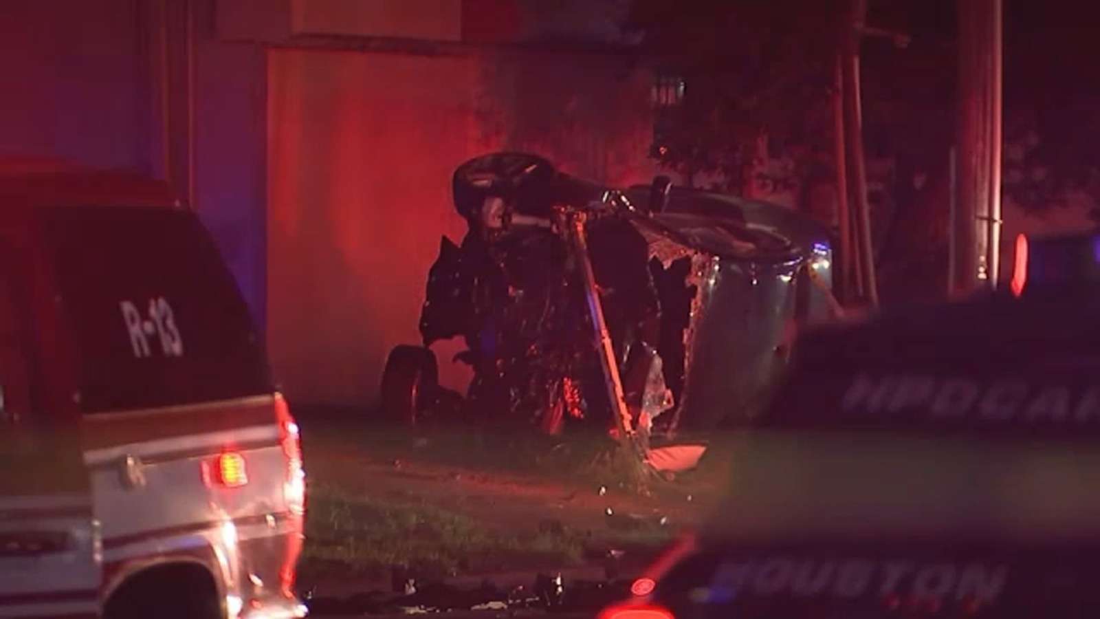 Houston chase ends in crash that killed driver; then, suspect dies by ...