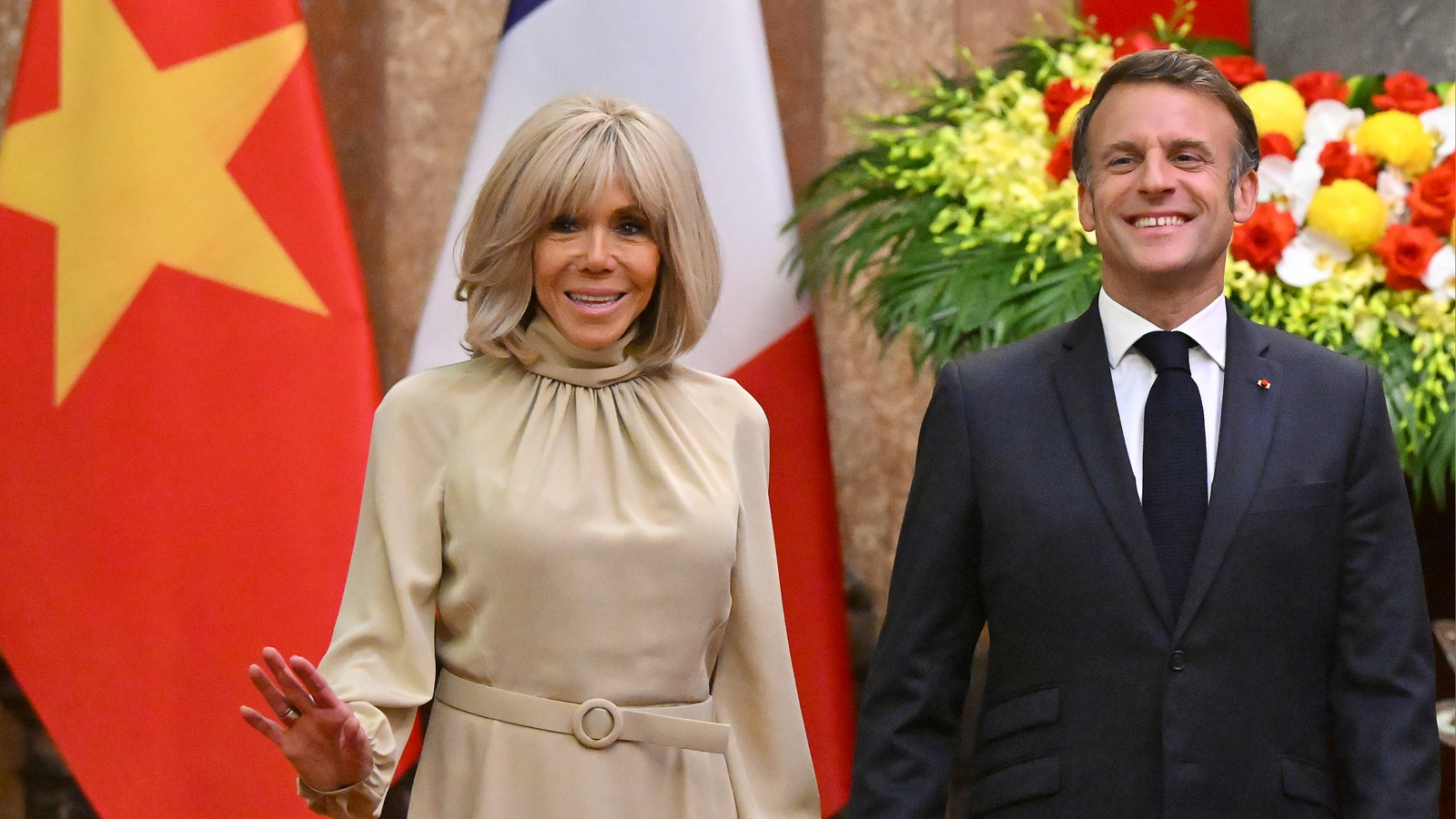 France's President Emmanuel Macron dismisses video showing wife shoving him in the face - ABC13 ...