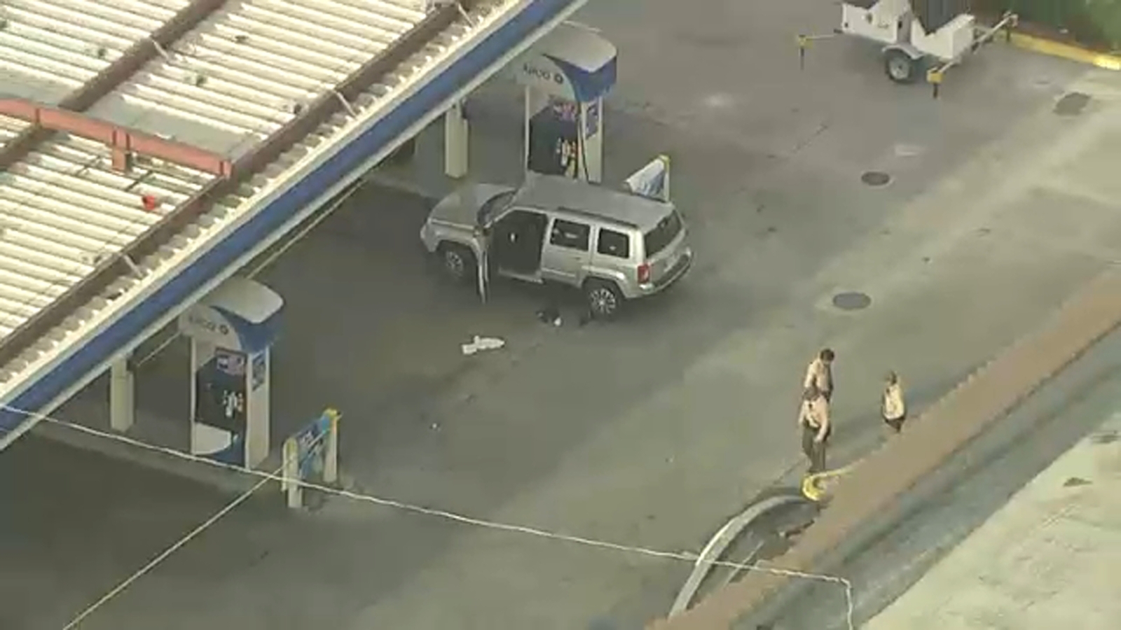 Man hurt in car-to-car shooting on 710 Freeway in Compton, Los Angeles ...