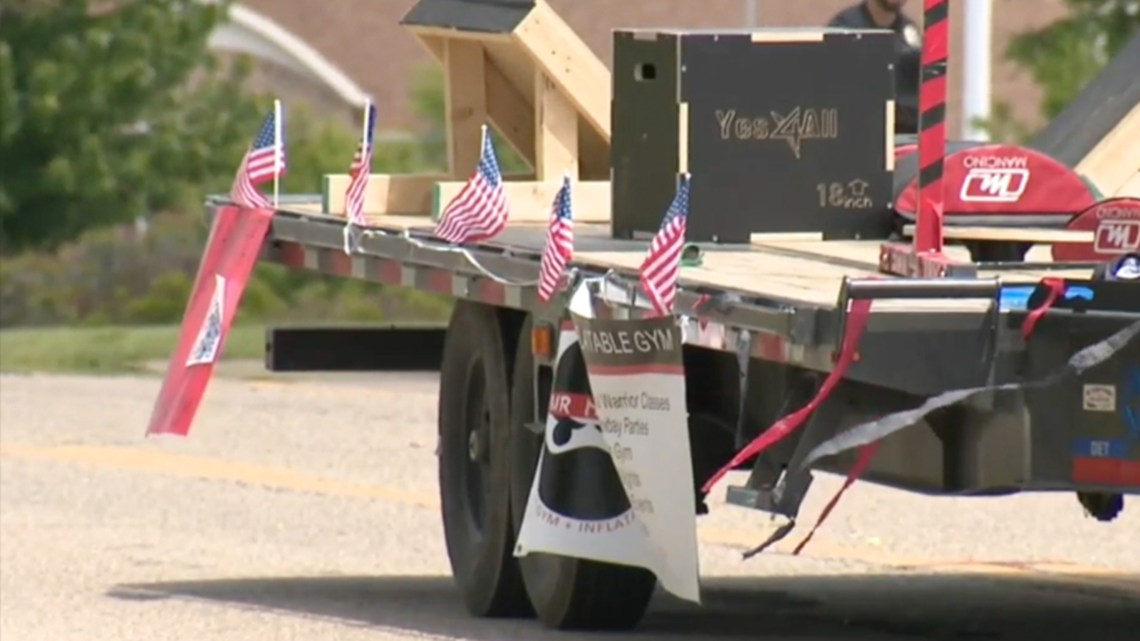 Teen dies after falling from Memorial Day parade float in Ohio - ABC7 ...