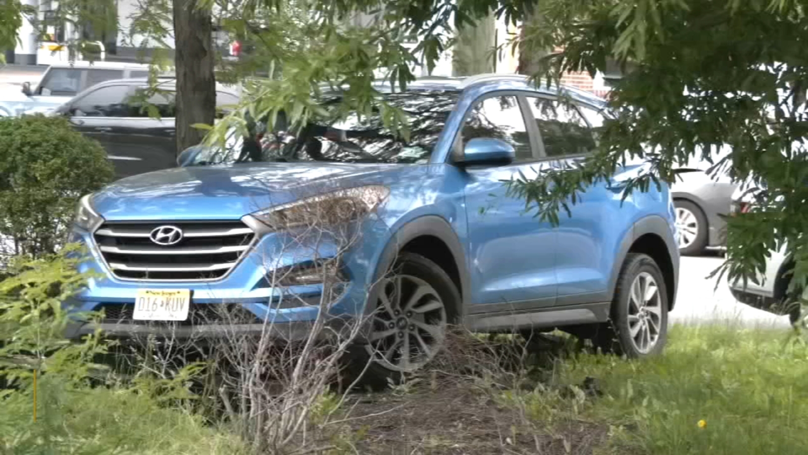 Police chase ends in crash on Chester Pike, suspects sought - 6abc ...