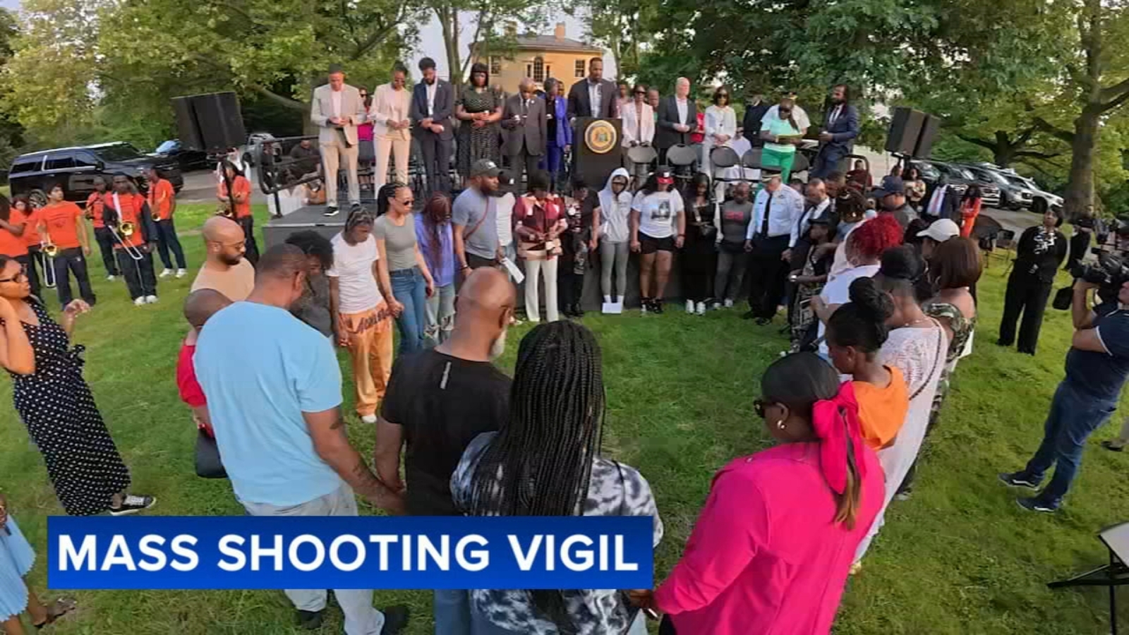 City leaders hold vigil following Fairmount Park mass shooting - 6abc ...