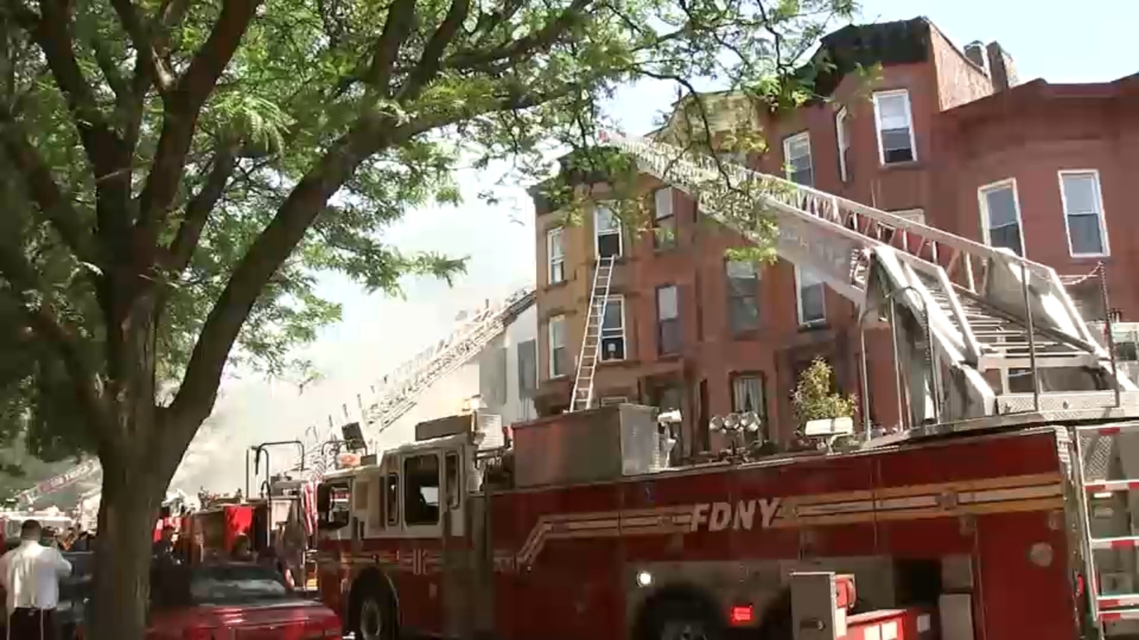 BedStuy fire: FDNY fighting apartment fire in Brooklyn - ABC7 New York