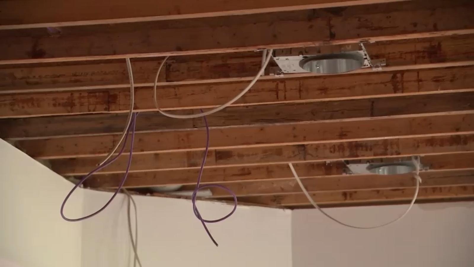 Contractor hired to remodel Shoreham, Long Island home guts house ...