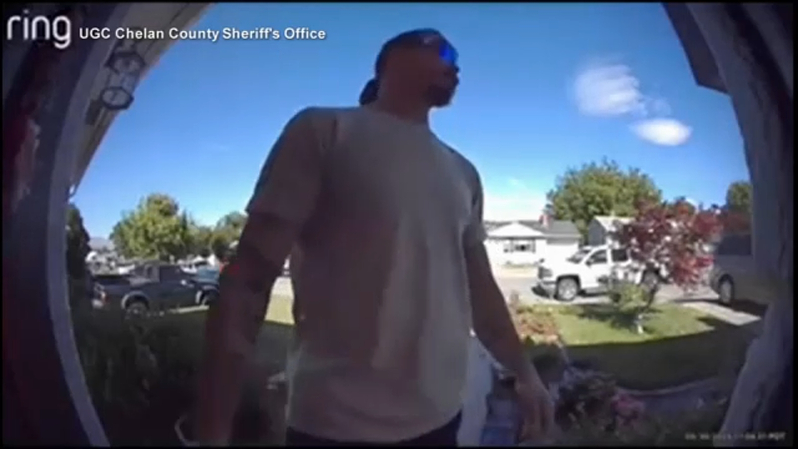 La policía publica un nuevo video de Ring de Travis Decker, el padre acusado de asesinar a sus ...