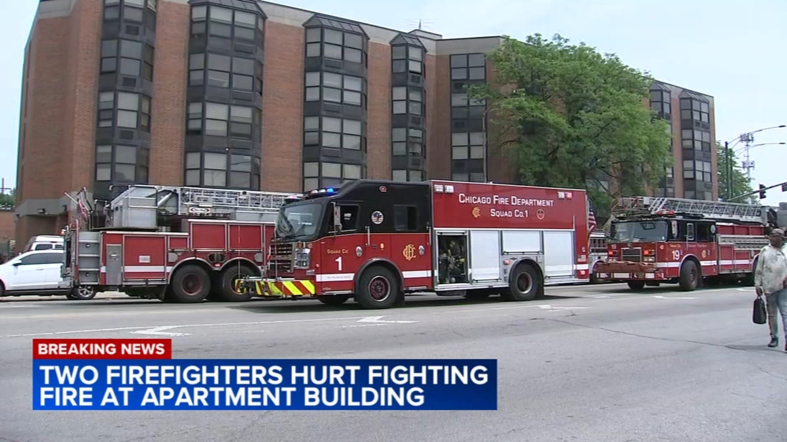Chicago fire: 2 firefighters, teen hospitalized after apartment fire on ...