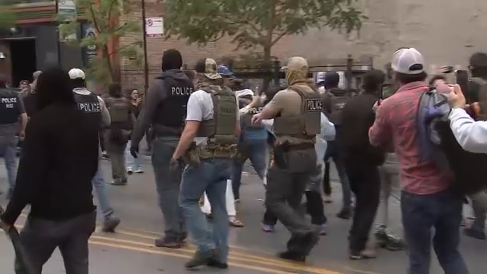 Mayor Brandon Johnson administration says ICE tactical units expected ...