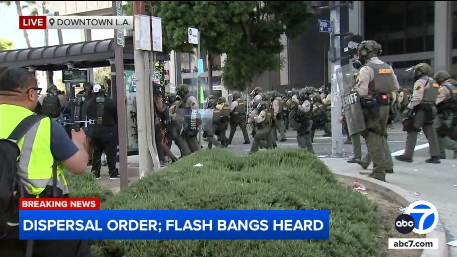 Deputies throws flash bangs, tear gas at crowd in LA - ABC7 San Francisco