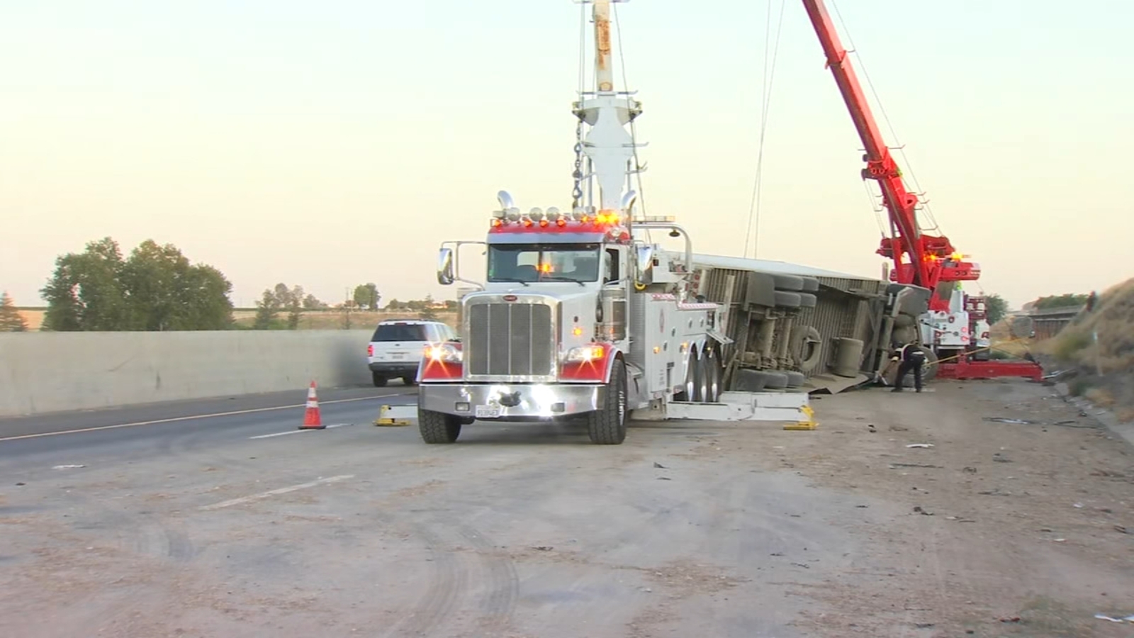 70,000 pounds of juice spills onto Highway 99 after multi-car crash ...