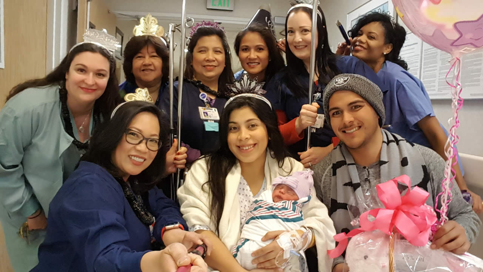 First baby of 2017 born seconds after midnight to Marine family in San ...