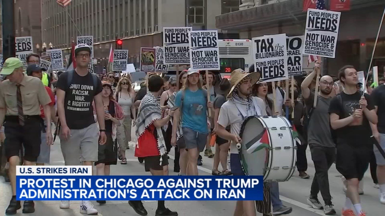 Dozens attend downtown Chicago protest at Federal Plaza against US ...