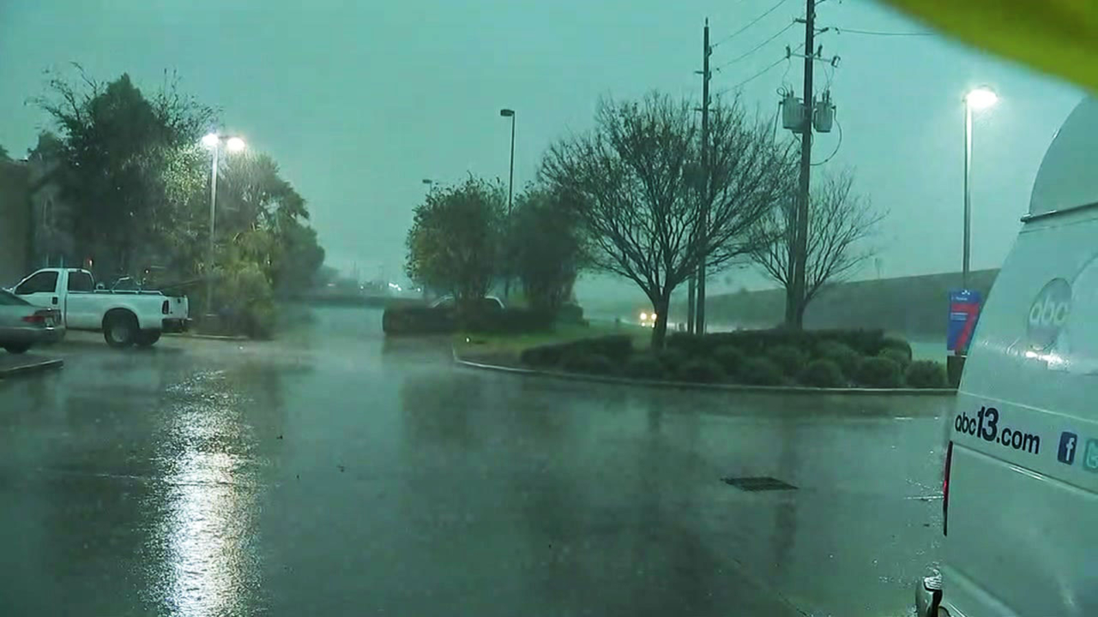 Severe weather moving out of Houston area - ABC13 Houston