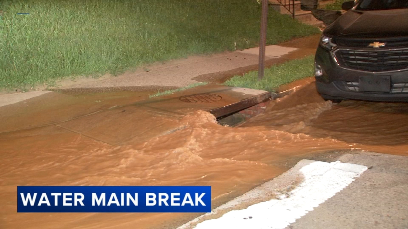 Crews working to repair large water main break in Northeast ...