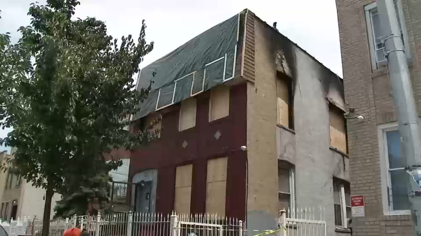 Lithium-ion batteries found at scene of Bronx house fire, parked car ...