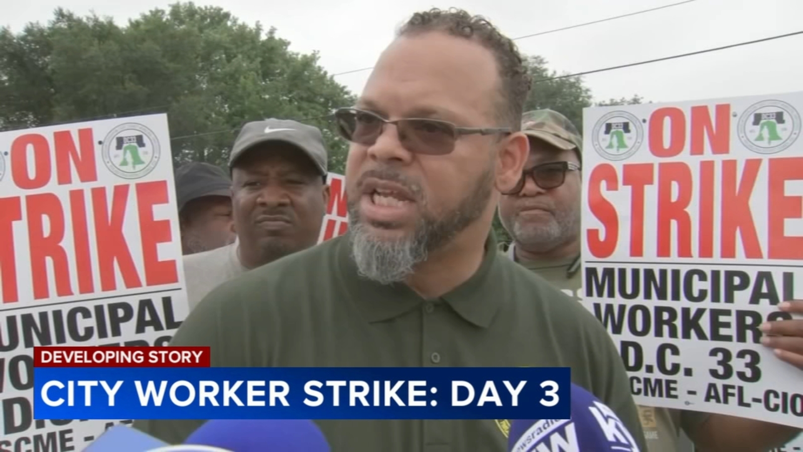 Negotiations between Philly leaders, striking blue collar union end ...