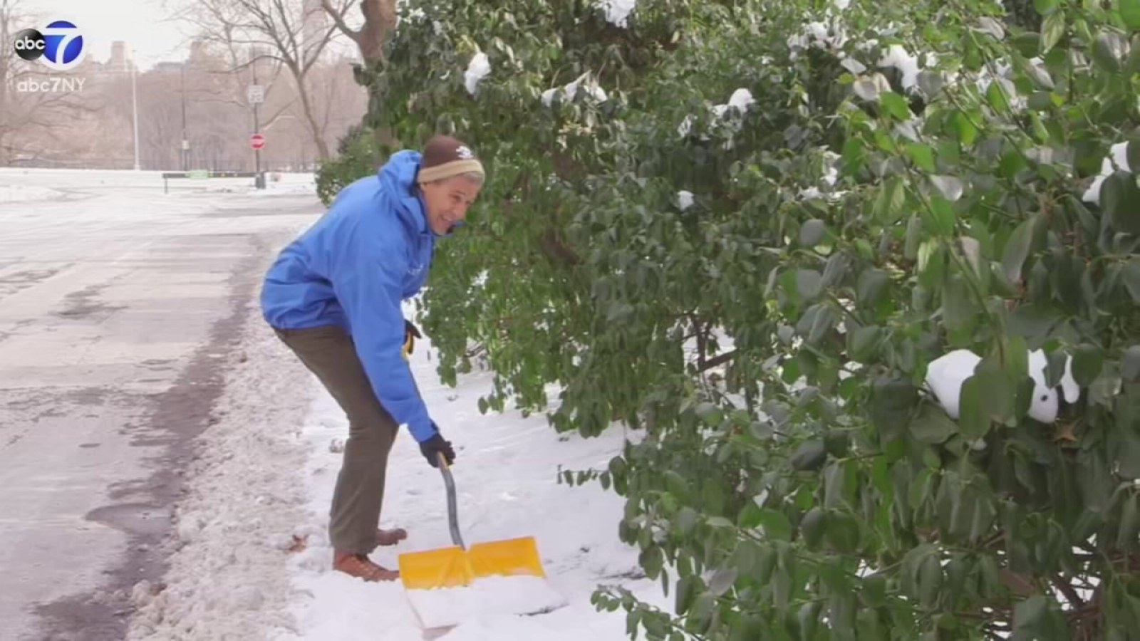 How to shovel snow without injuring yourself - ABC7 New York