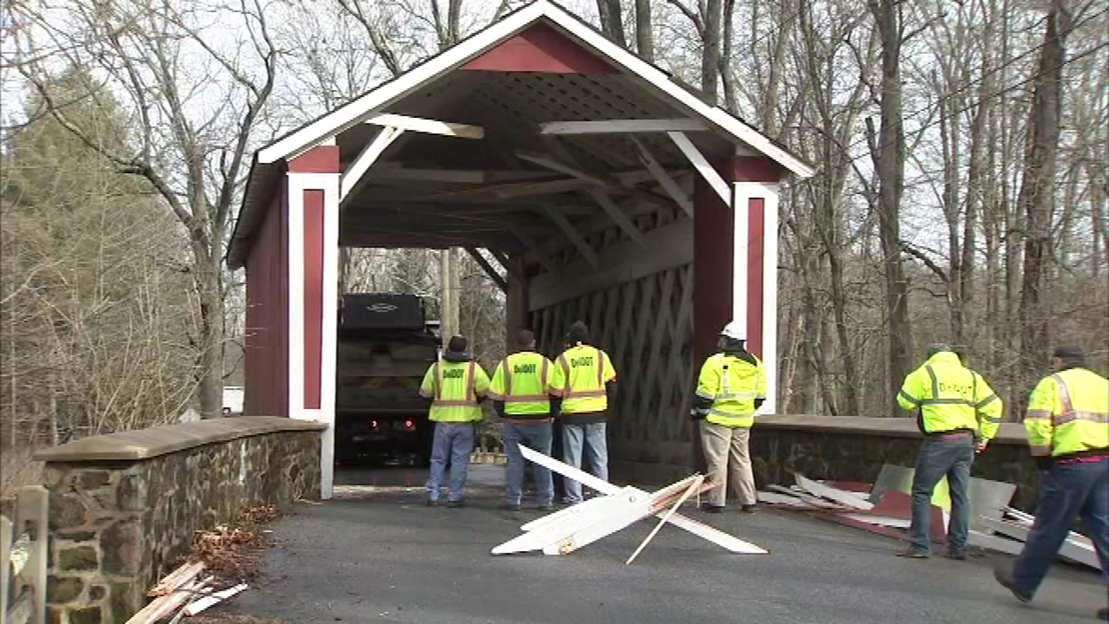 Covered bridge damaged by snow plow in Hockessin - 6abc Philadelphia