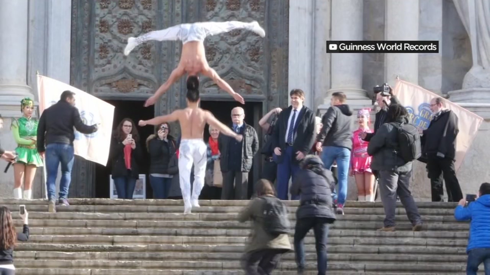 Vietnamese brothers break Guinness World Record for climbing stairs ...