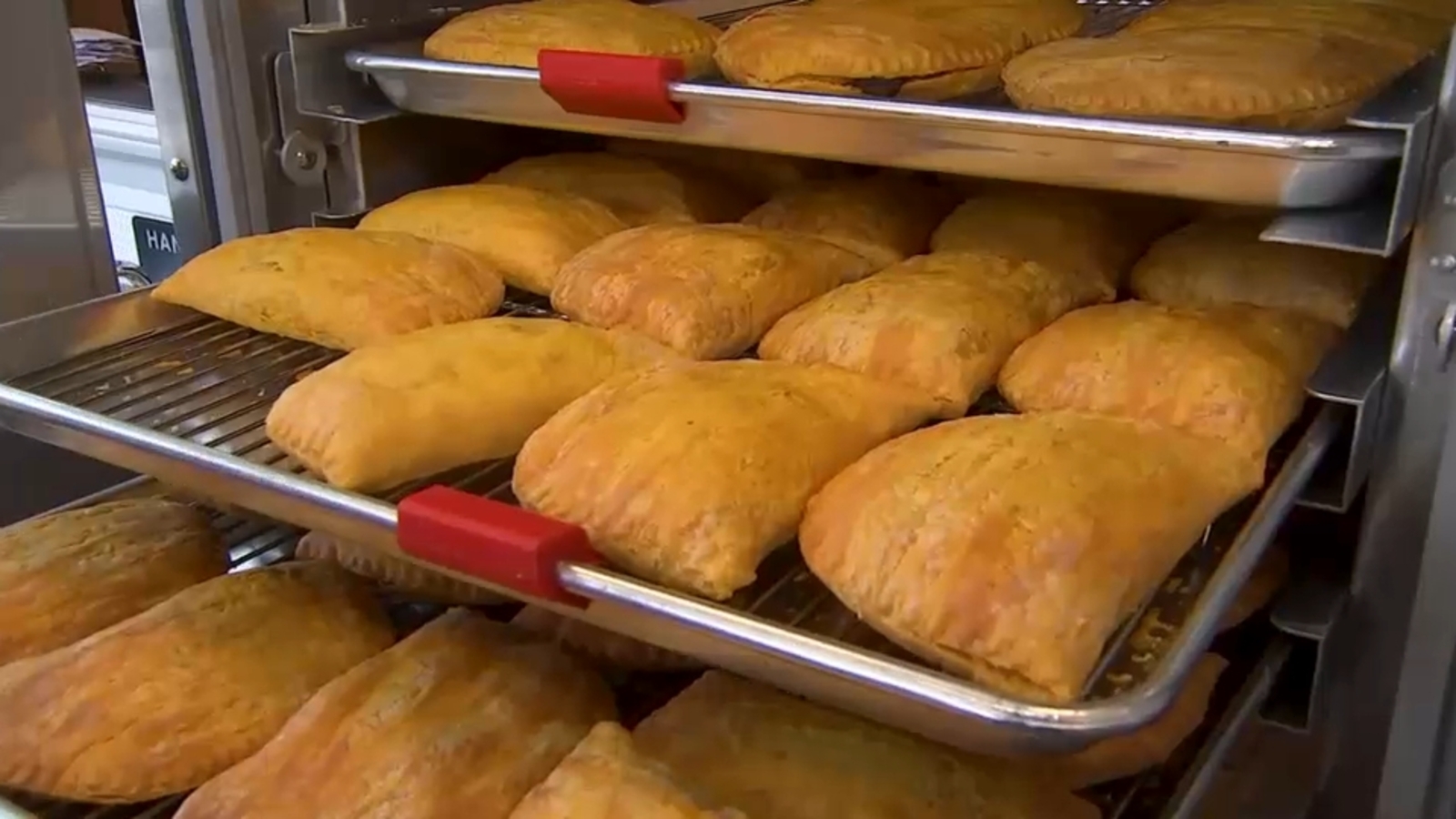 NYC Neighborhood Eats: Juici Patties serves authentic, golden Jamaican ...