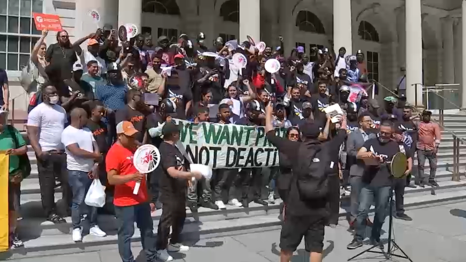 New York City Council passes bills boosting pay for grocery delivery ...