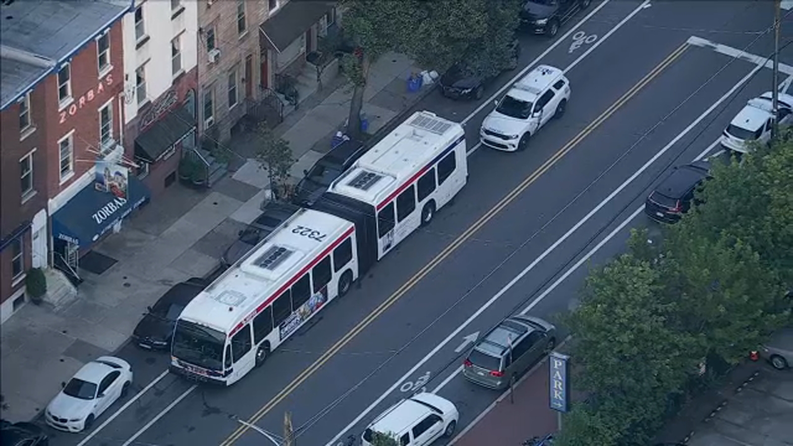 SEPTA bus driver side swipes Philadelphia police vehicle in Fairmount ...