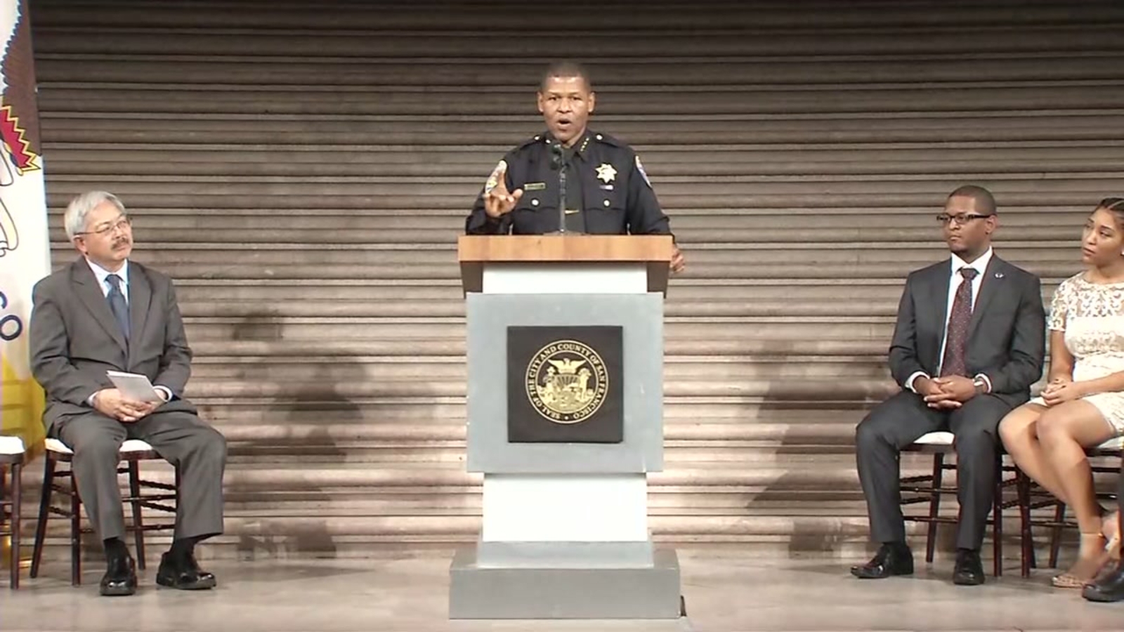 SFPD Chief Bill Scott sworn in at City Hall - ABC13 Houston