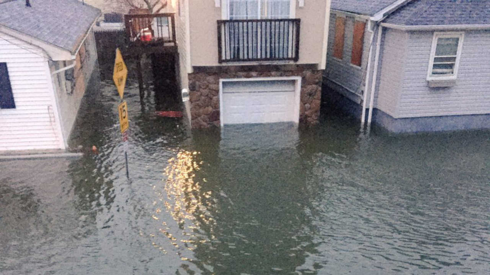 Nor'easter causes damage, knocks out power to New York area - ABC7 New York