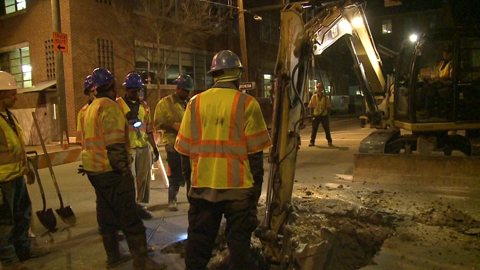Collapsed sewer main shuts down some Durham streets - ABC11 Raleigh-Durham