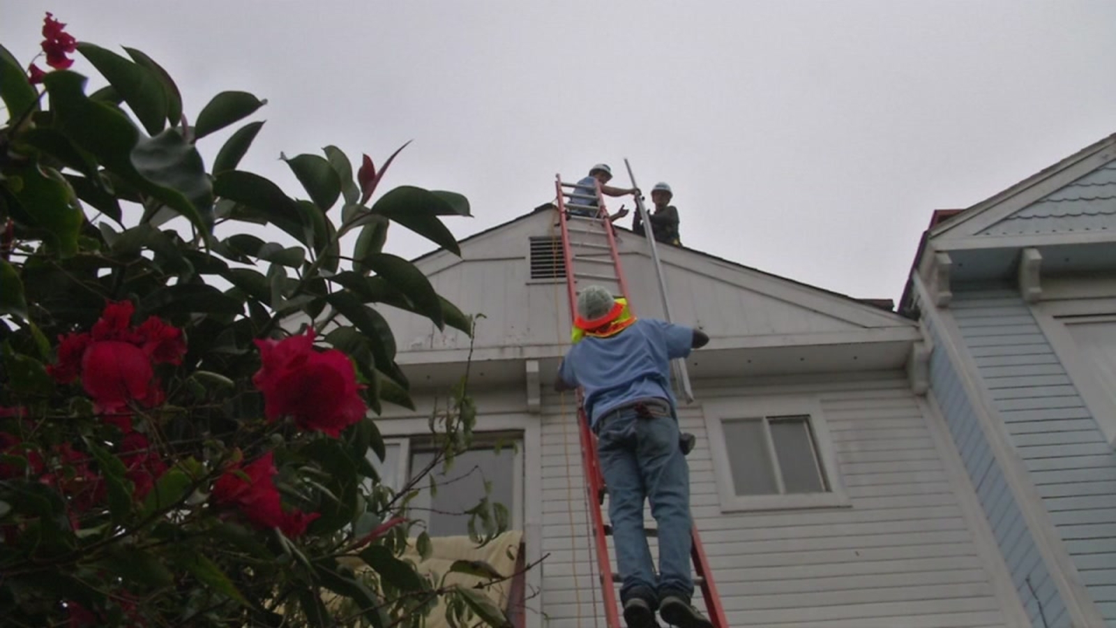 Program gives Bay Area homeowners money to earthquake retrofit homes ...