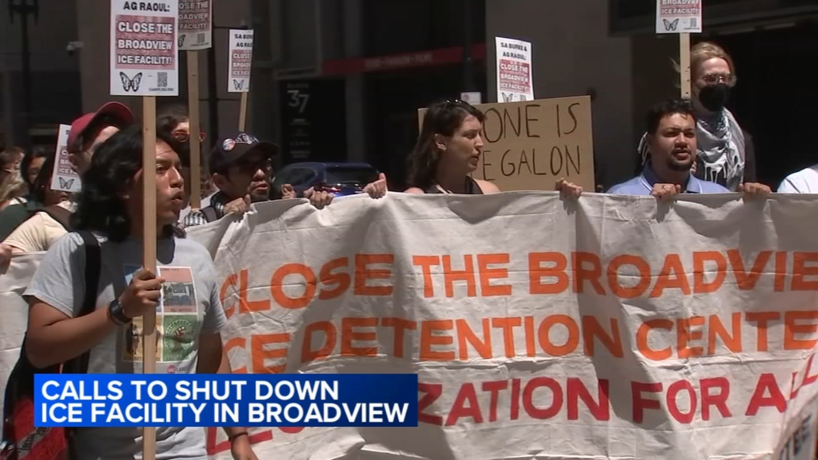 Chicago protest calls on Cook County, Illinois to shut down Broadview ...