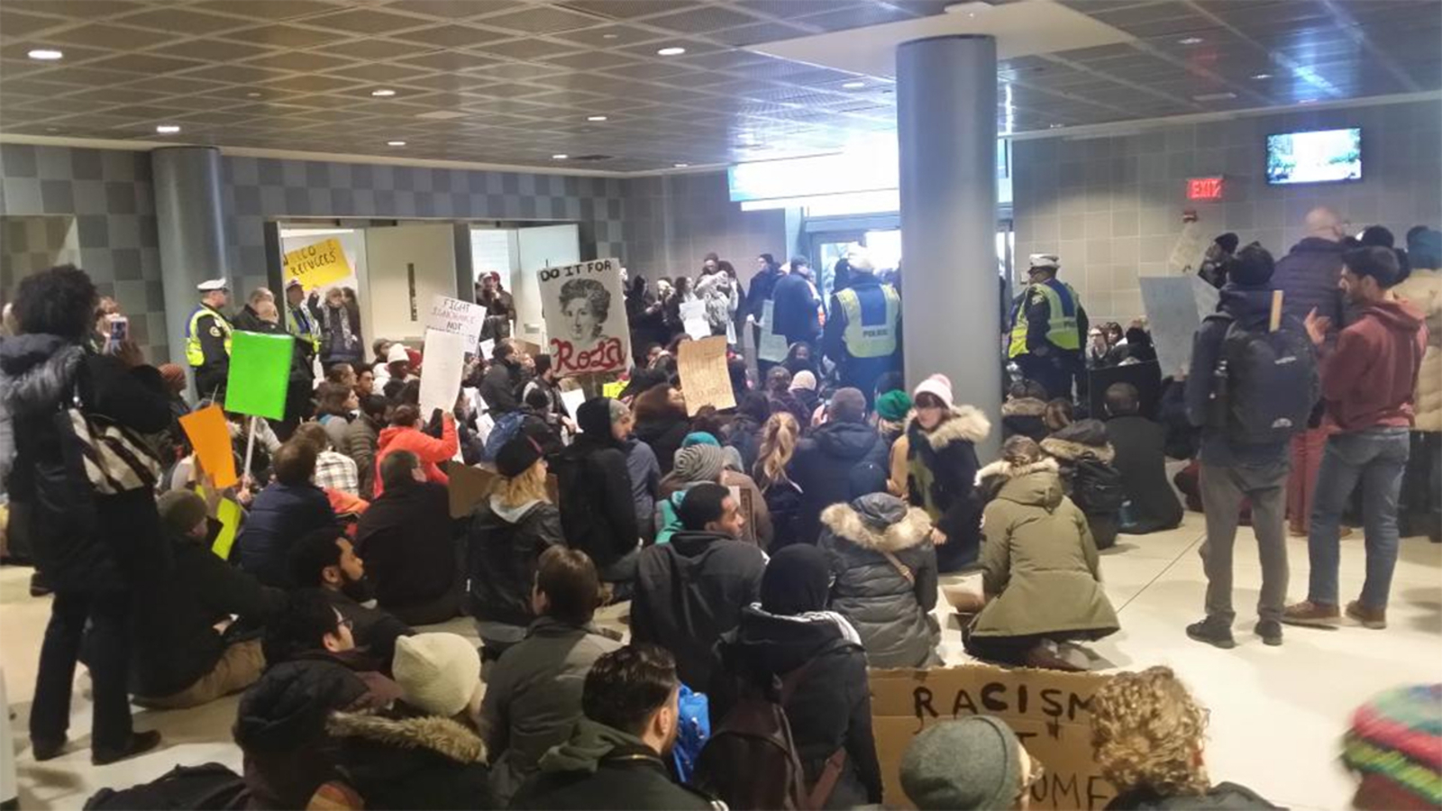 PHOTOS: Trump's travel ban sparks protest at Philadelphia International ...