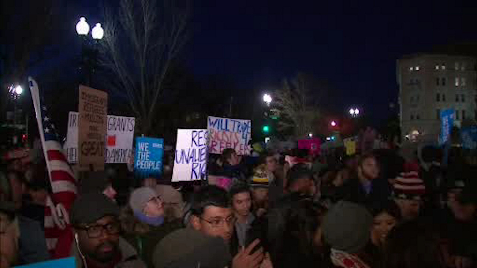Democrats hold large rally and protest in front of Supreme Court ...