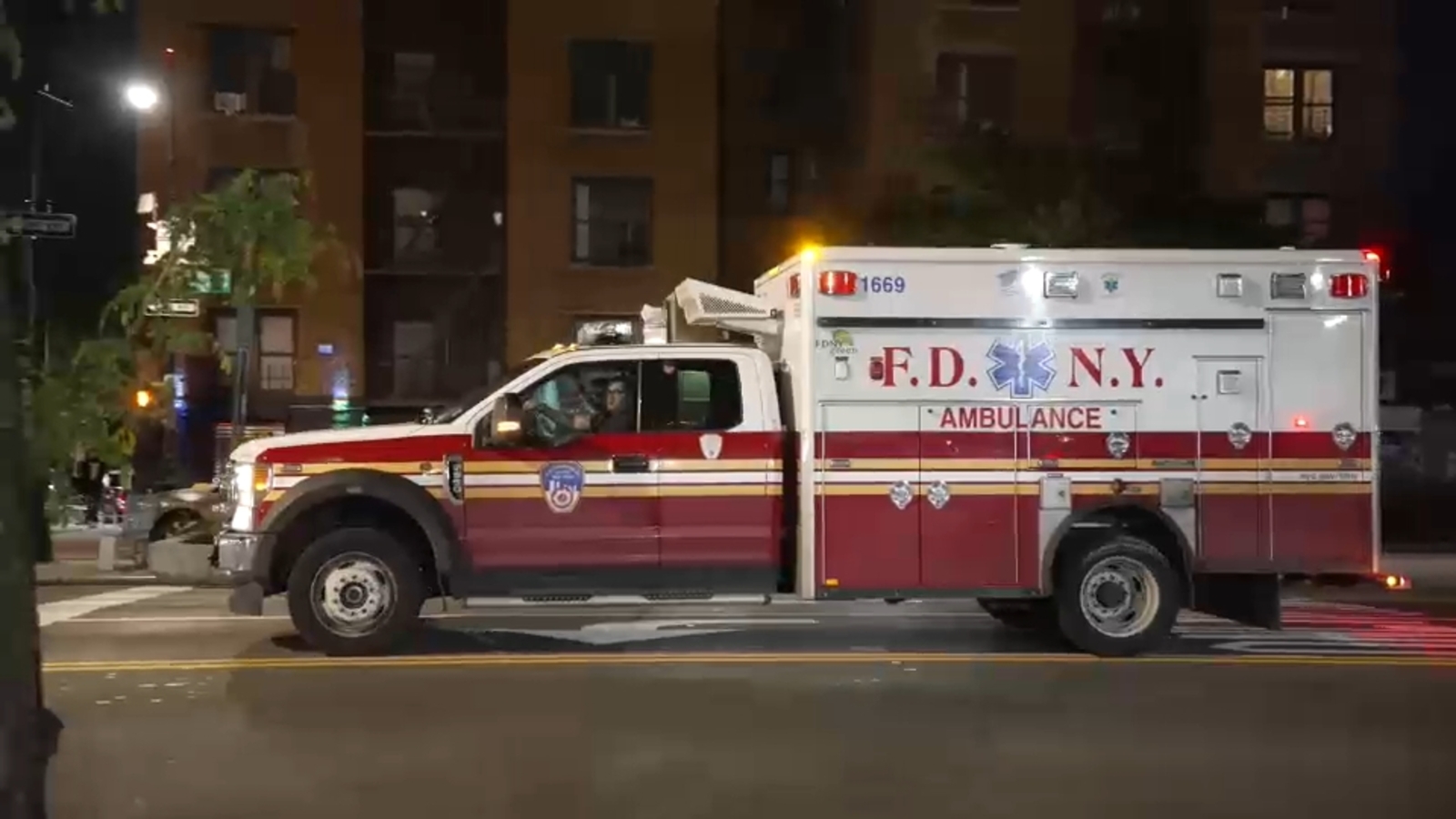 Bronx man sought in girlfriend's murder, which NYPD says his mother ...