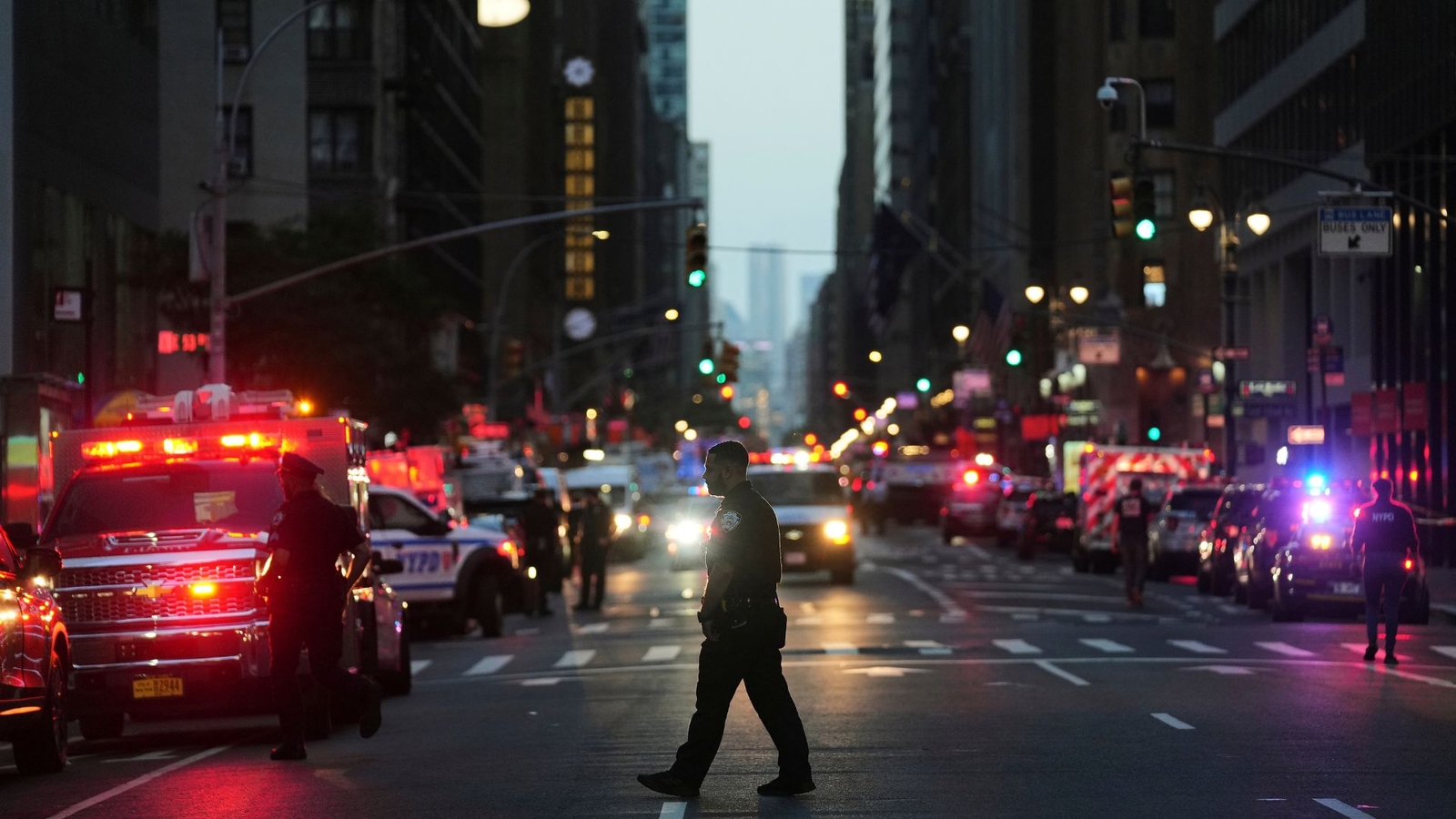 Mass shooting NYC: Gunman in Midtown attack fired 47 rounds in 345 Park ...