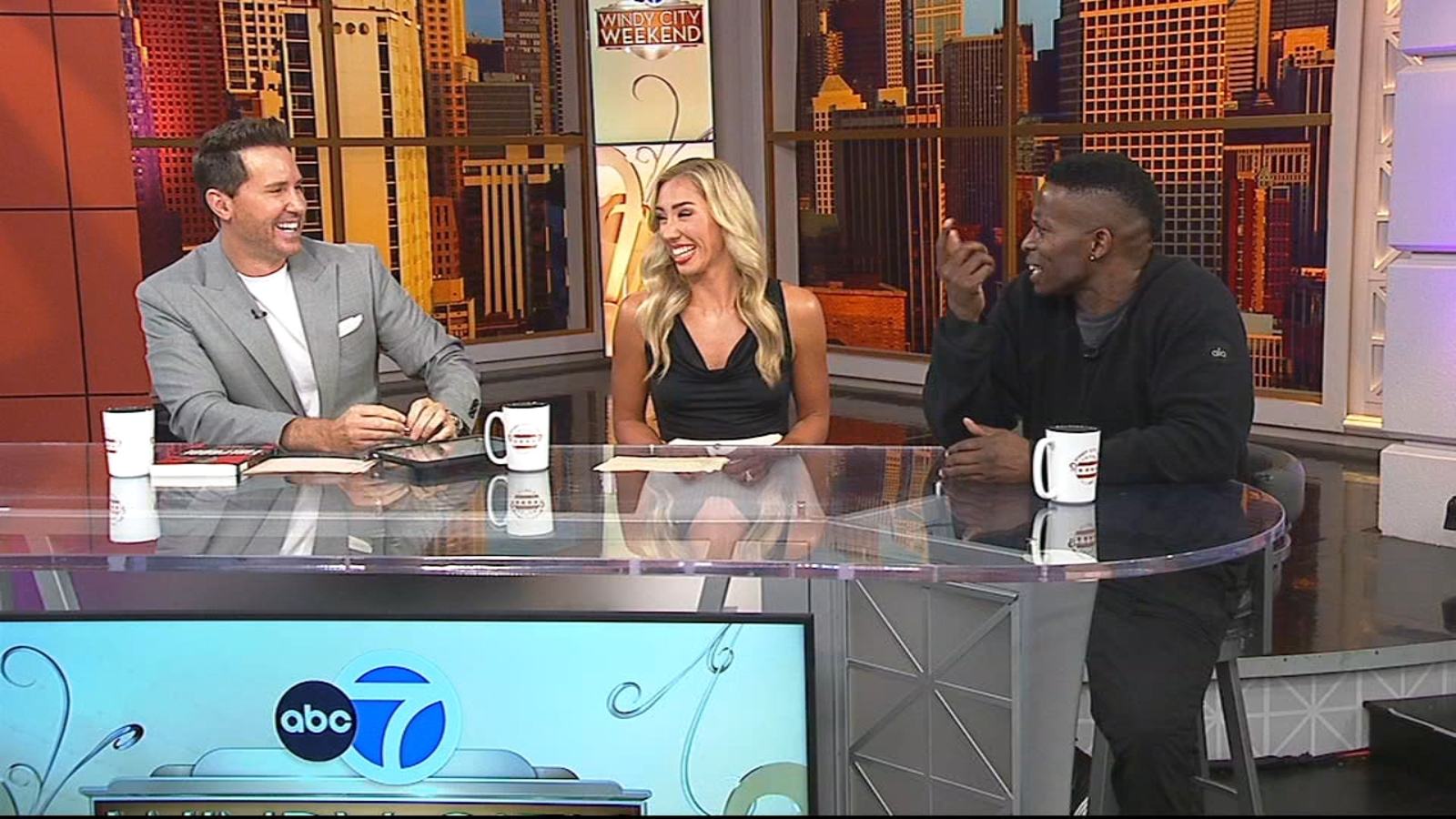 ABC7 Chicago's Stephanie Wade co-hosts 'Windy City Weekend'; Godfrey ...